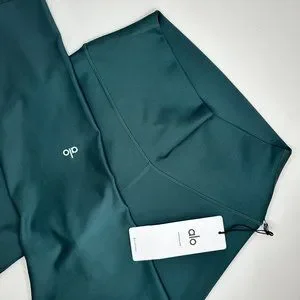 ALO Yoga | Pants & Jumpsuits | Alo 78 High Waist Airlift Legging | Poshmark